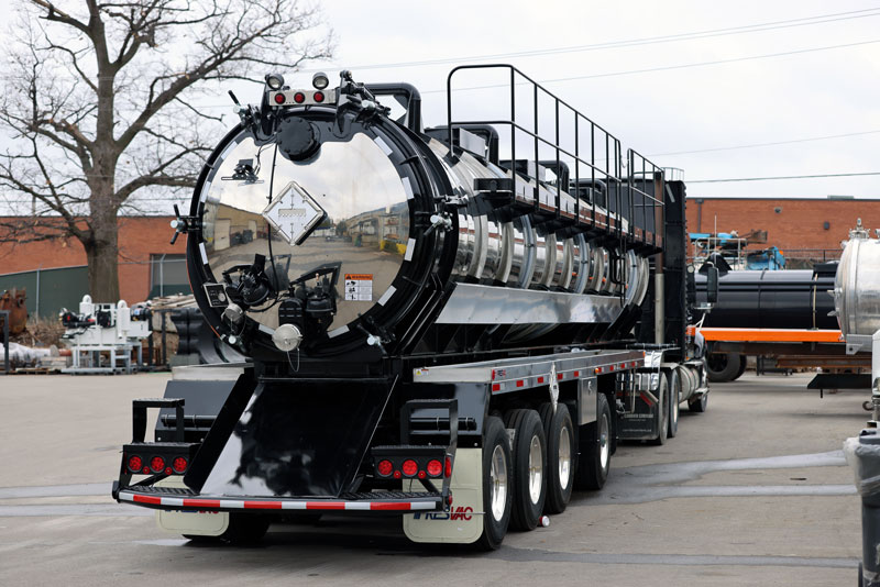 Product Spotlight: US Ecology - Liquid Vac Dump Trailer